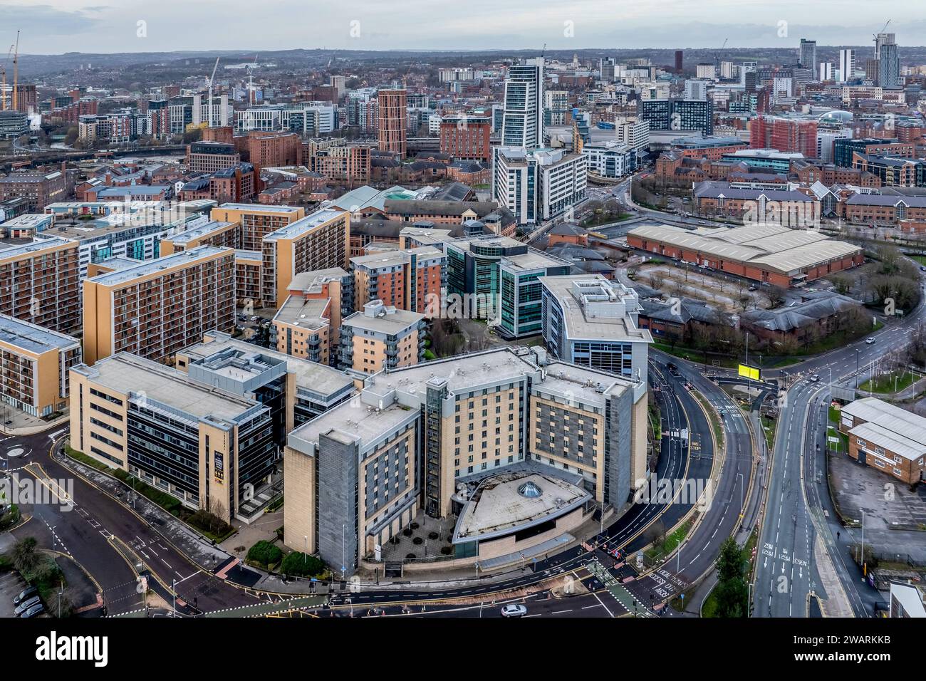 Leeds skyline panorama hi-res stock photography and images - Alamy