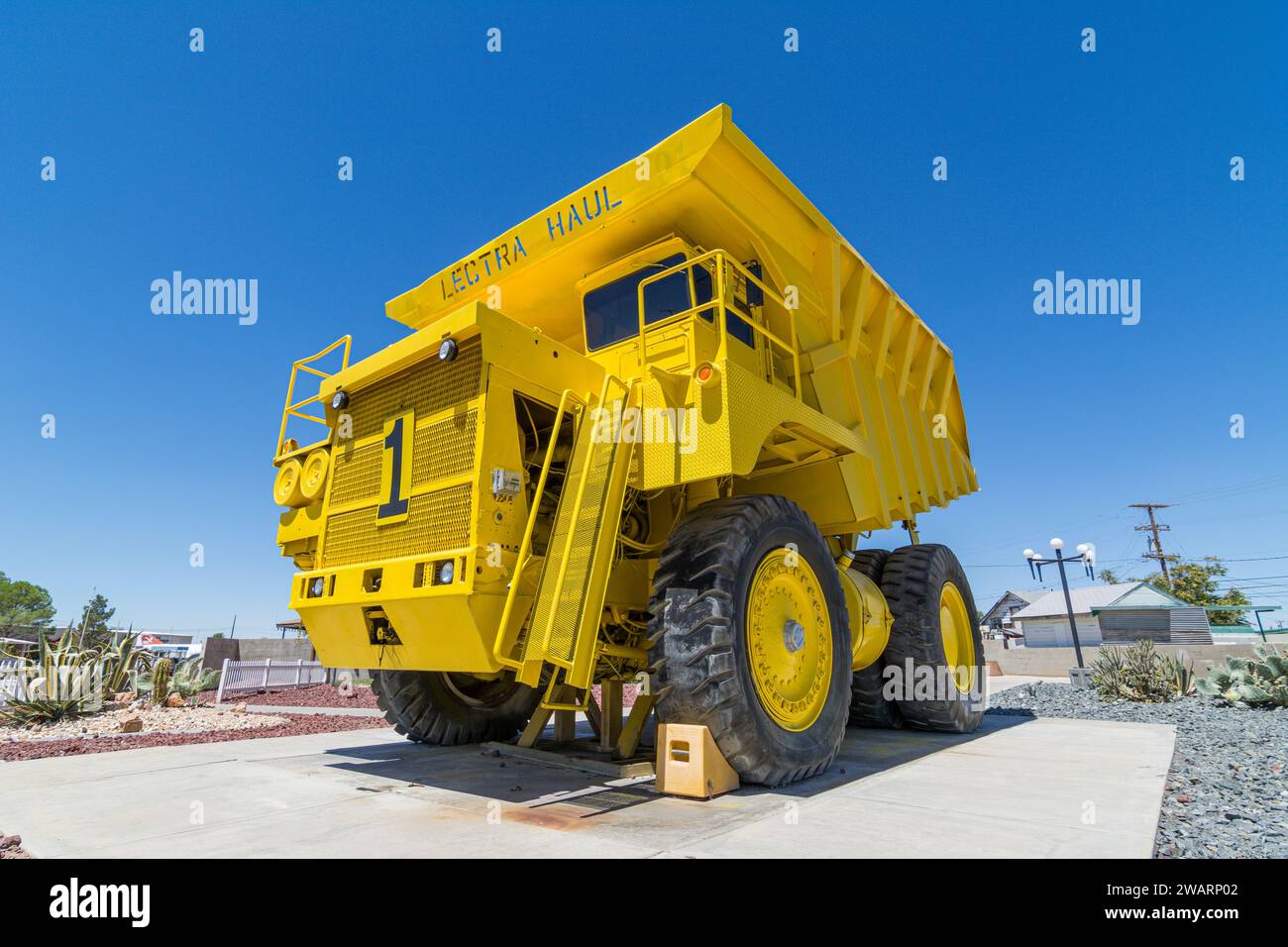 A Unit Rig Lectra Haul M-100 dump truck retired in 1995 after 30 years ...