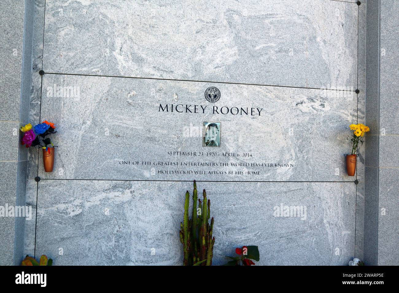 Los Angeles, California: MICKEY ROONEY grave at Hollywood Forever ...