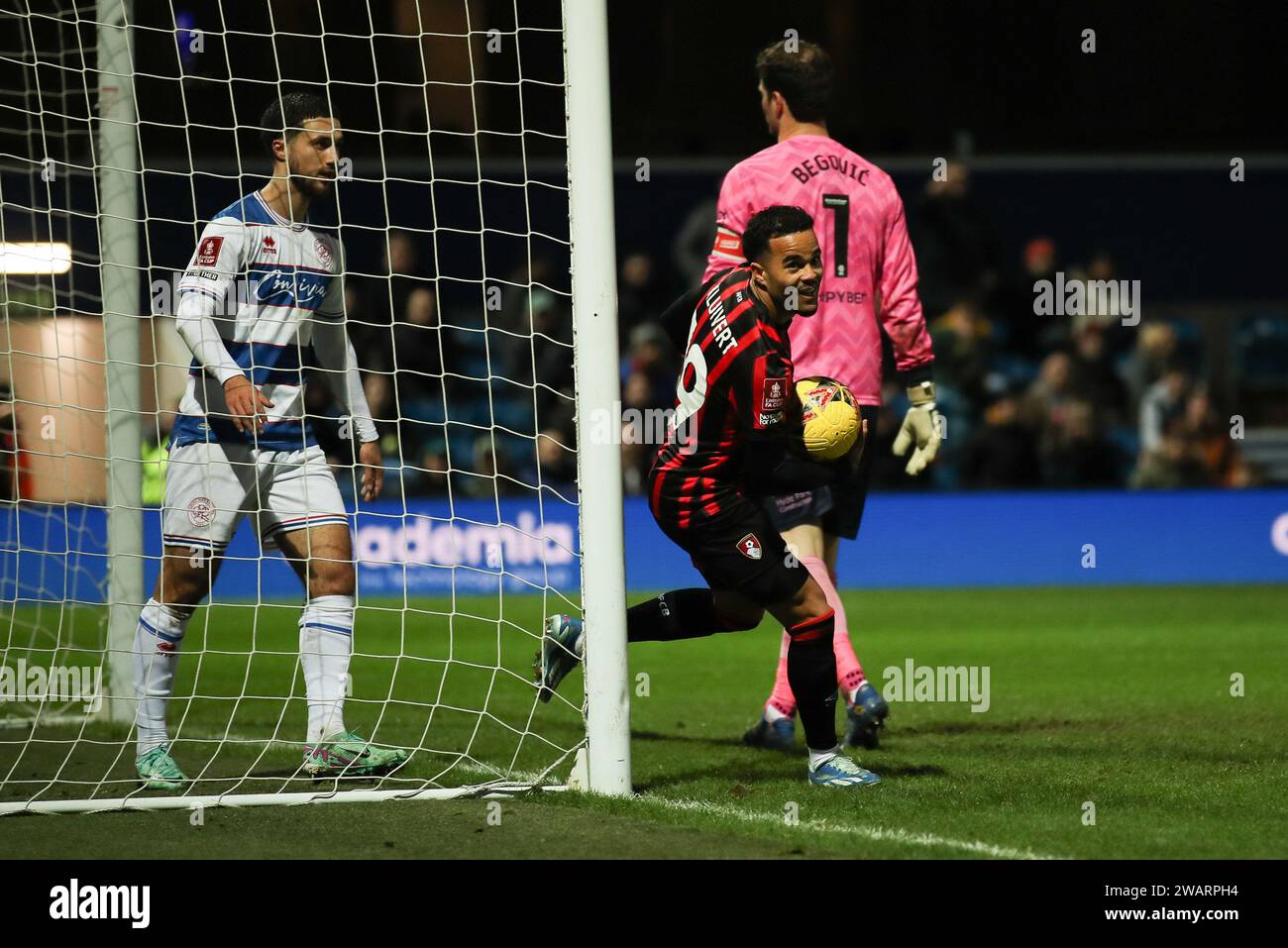 London, UK. 06th Jan, 2024. Justin Kluivert of Bournemouth scores to ...