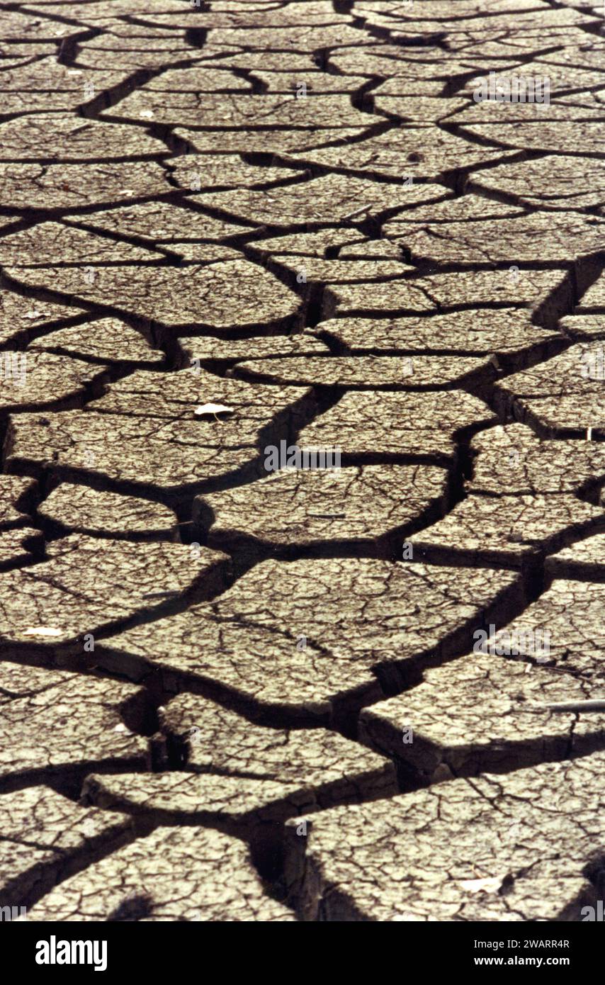 Soil contraction hi-res stock photography and images - Alamy