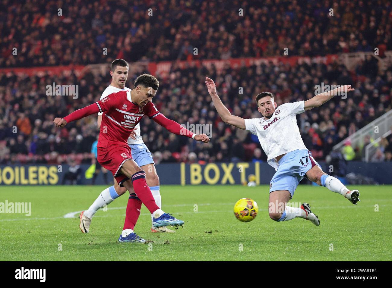 Morgan Rogers of Middlesbrough has a shot at goal during the Emirates ...