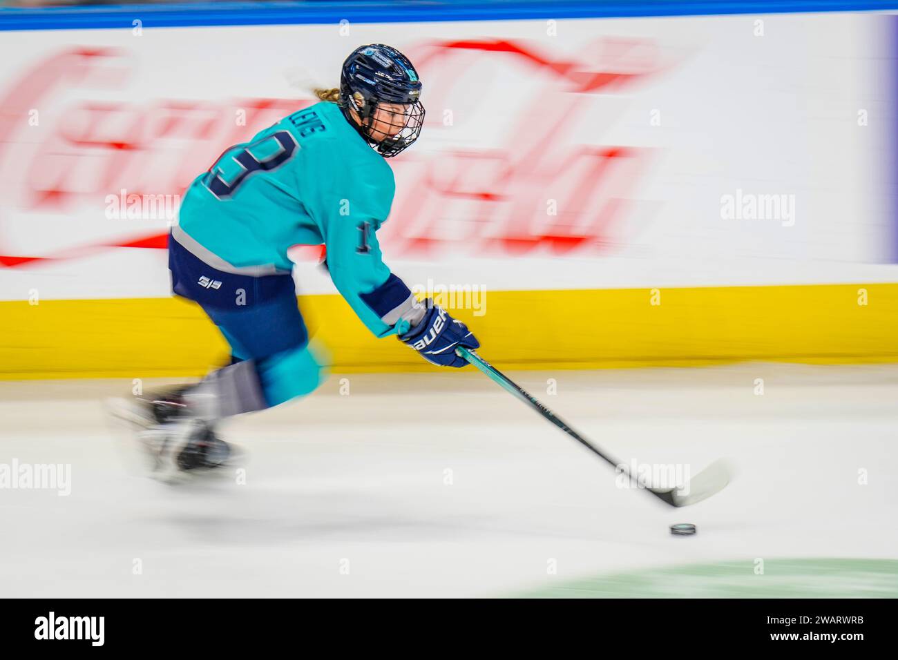 Bridgeport, CT, USA. 5th Jan, 2024. New York forward Paetyn Levis (19 ...