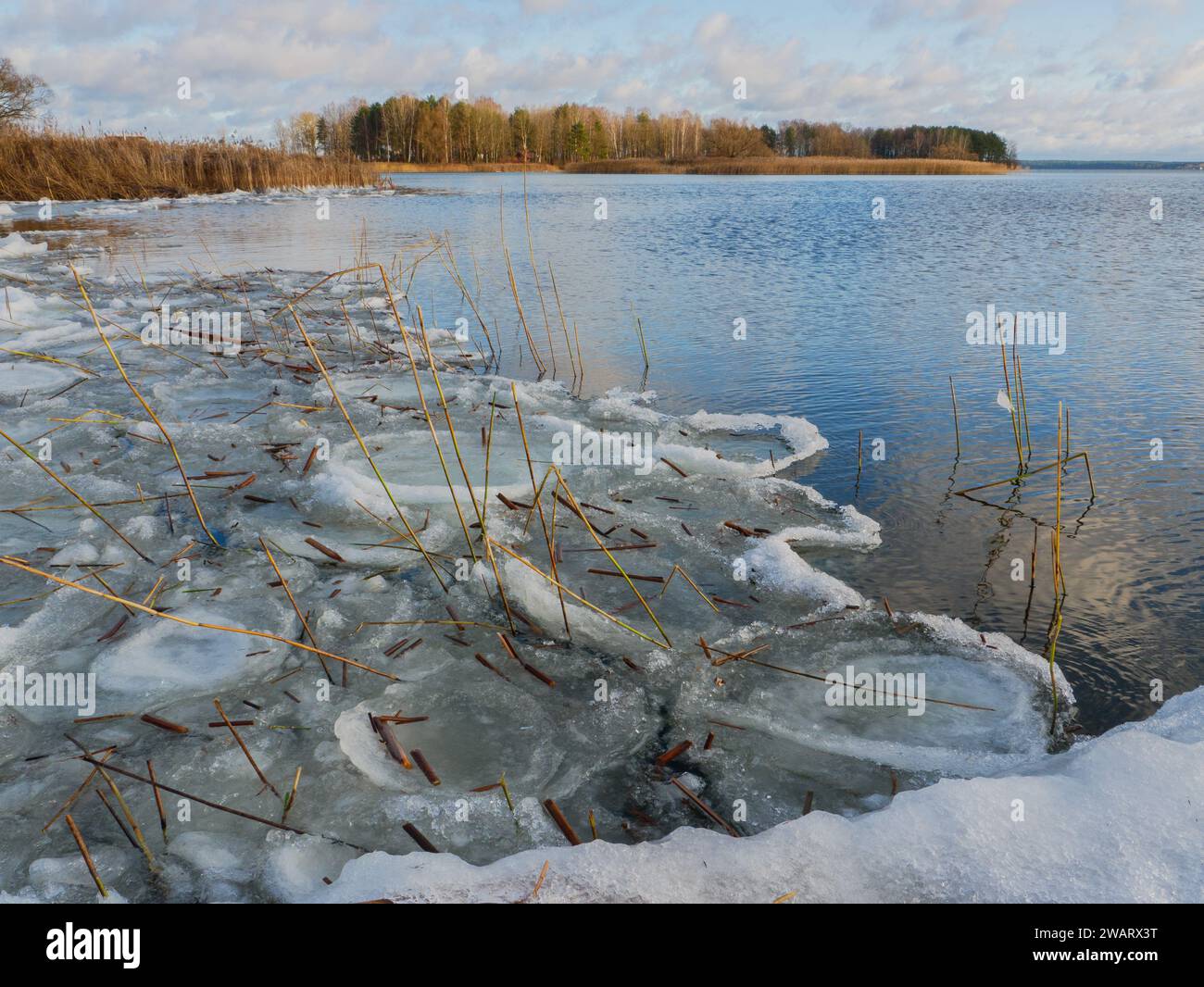 Ice blocks on shore hi-res stock photography and images - Alamy