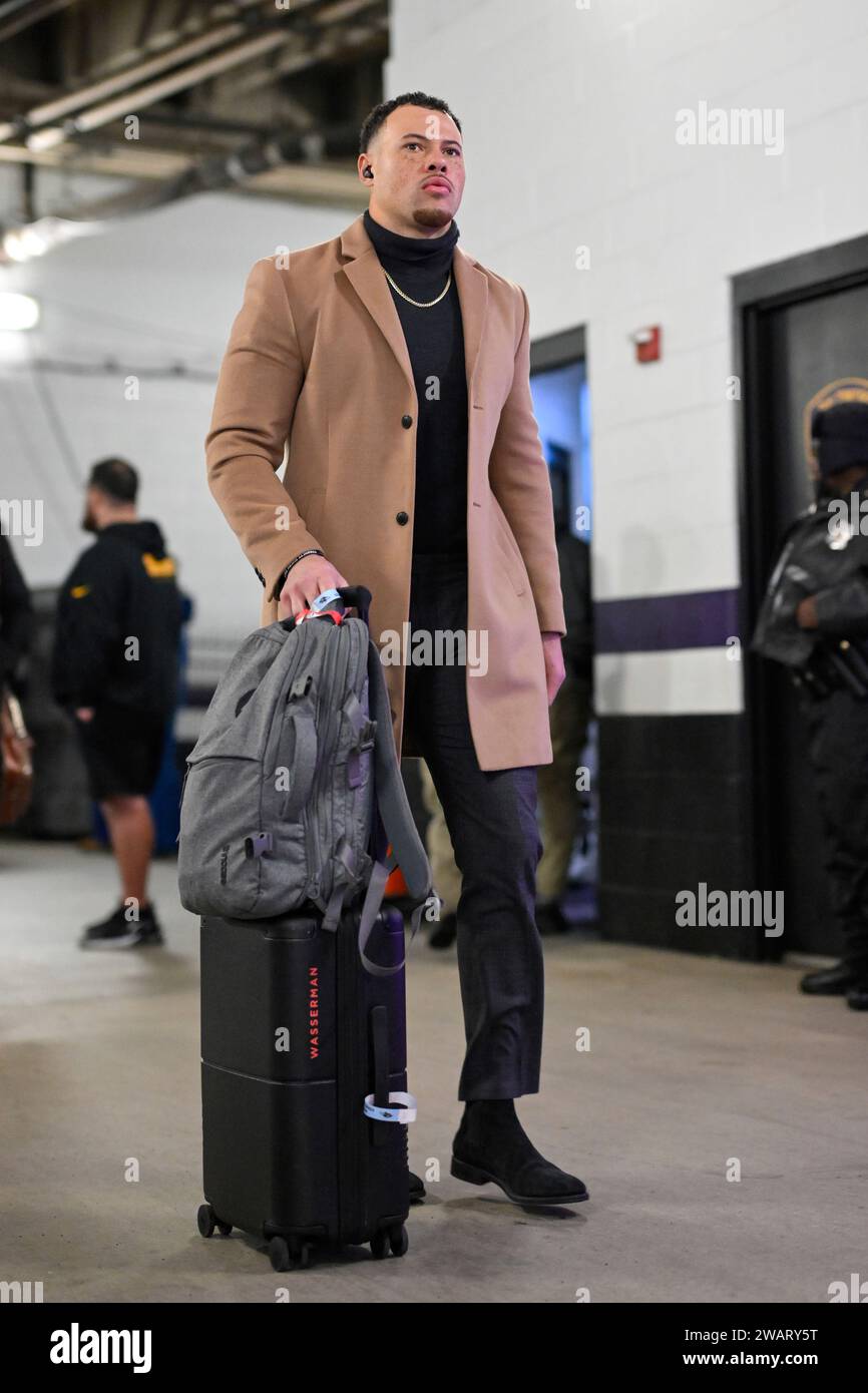 Pittsburgh Steelers linebacker Alex Highsmith arrives at M&T Bank ...