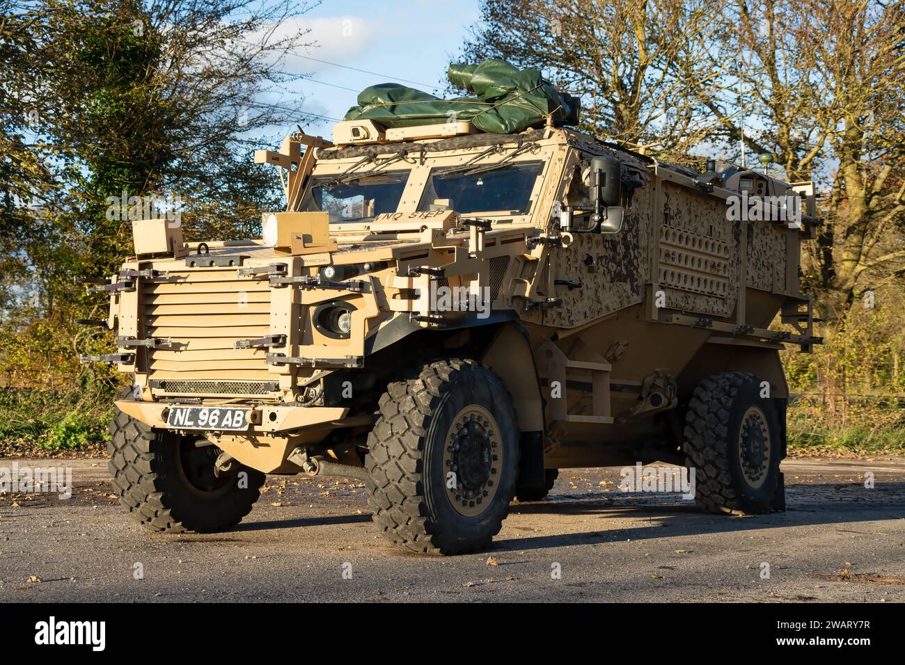 Mastiff vehicle hi-res stock photography and images - Alamy