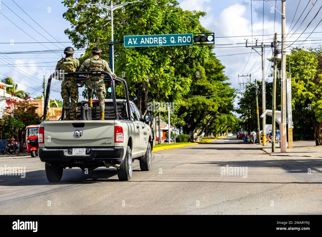 Back of a military vehicle hi-res stock photography and images - Alamy