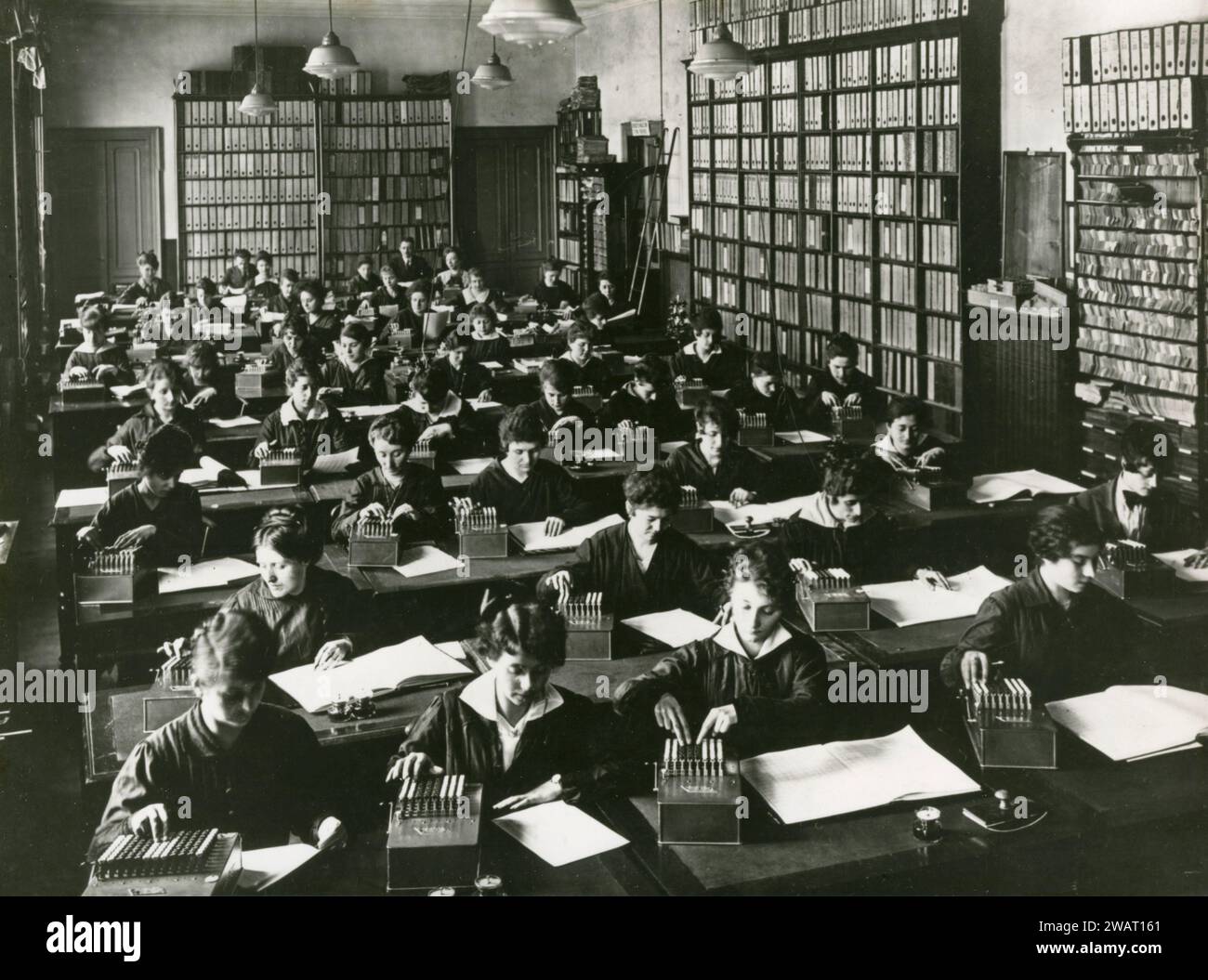 Fiat office turin hi-res stock photography and images - Alamy