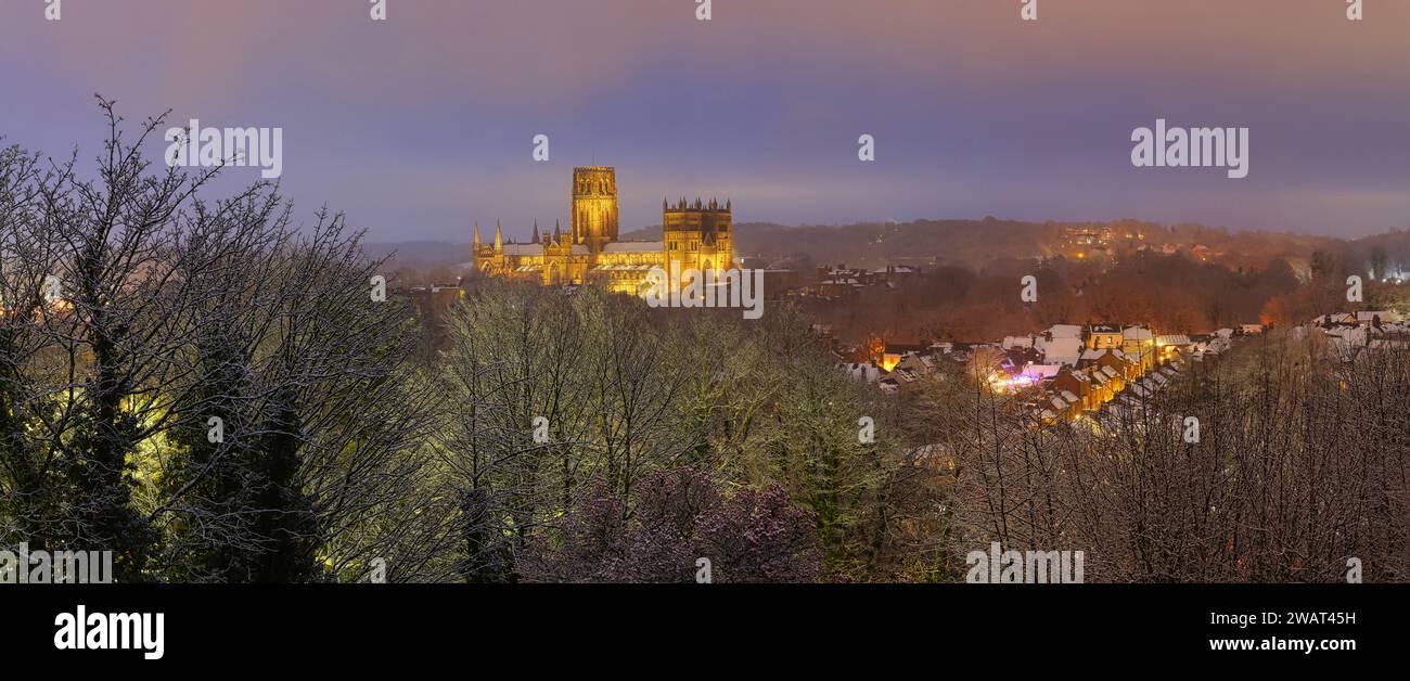 Durham cathedral snow winter hi-res stock photography and images - Alamy