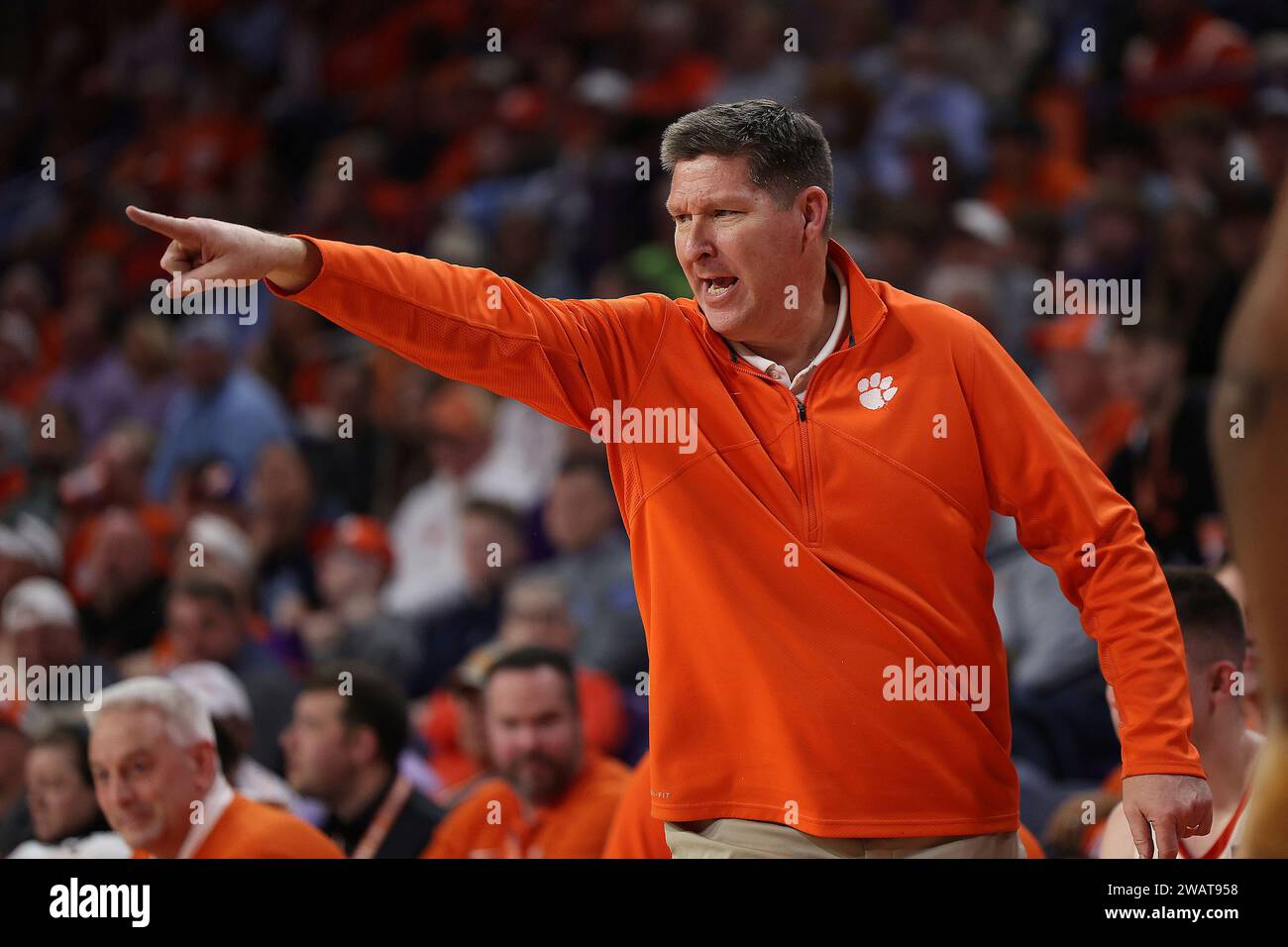 CLEMSON, SC - JANUARY 06: Clemson Tigers head coach Brad Brownell ...