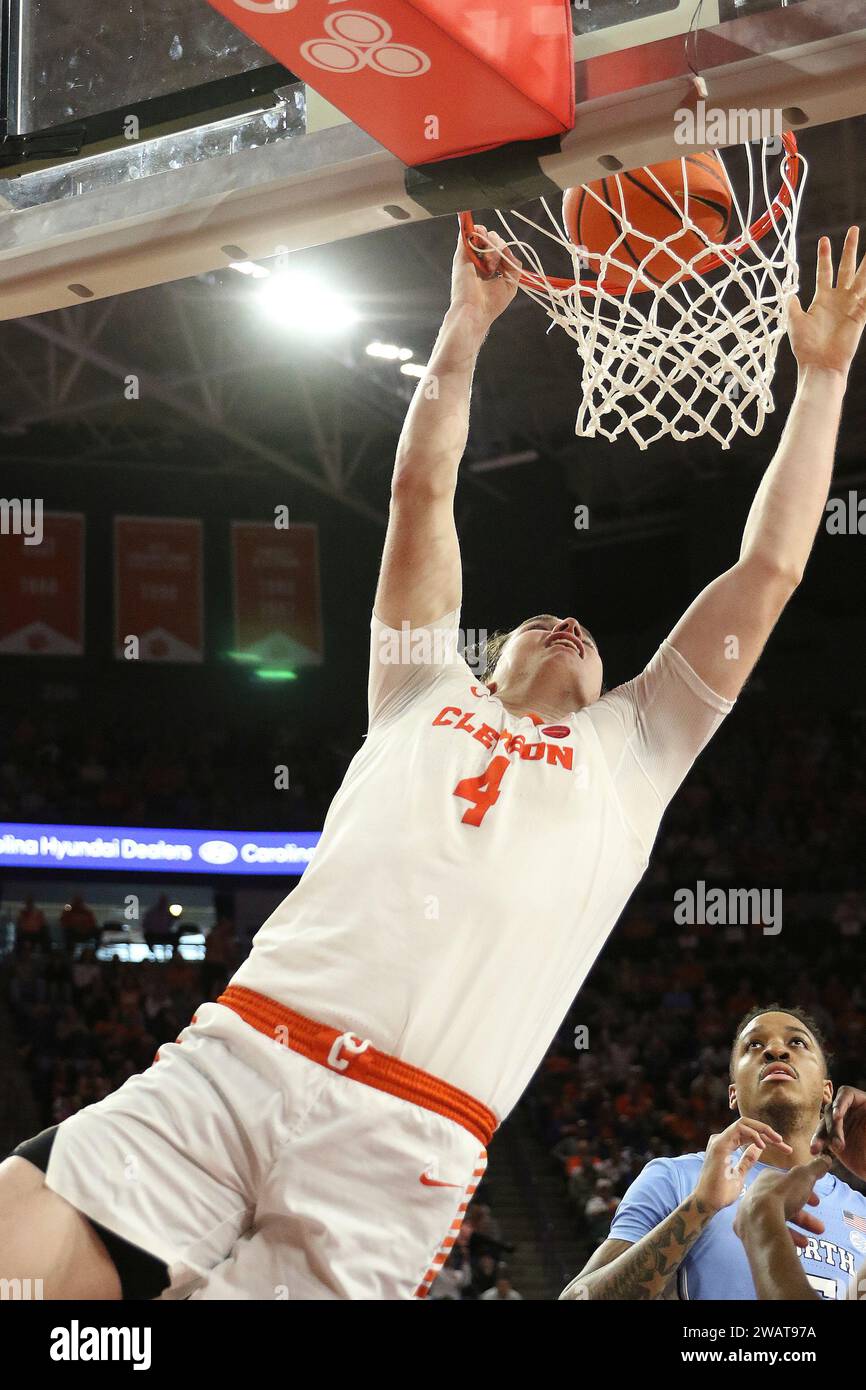 CLEMSON, SC - JANUARY 06: Clemson Tigers forward Ian Schieffelin (4 ...