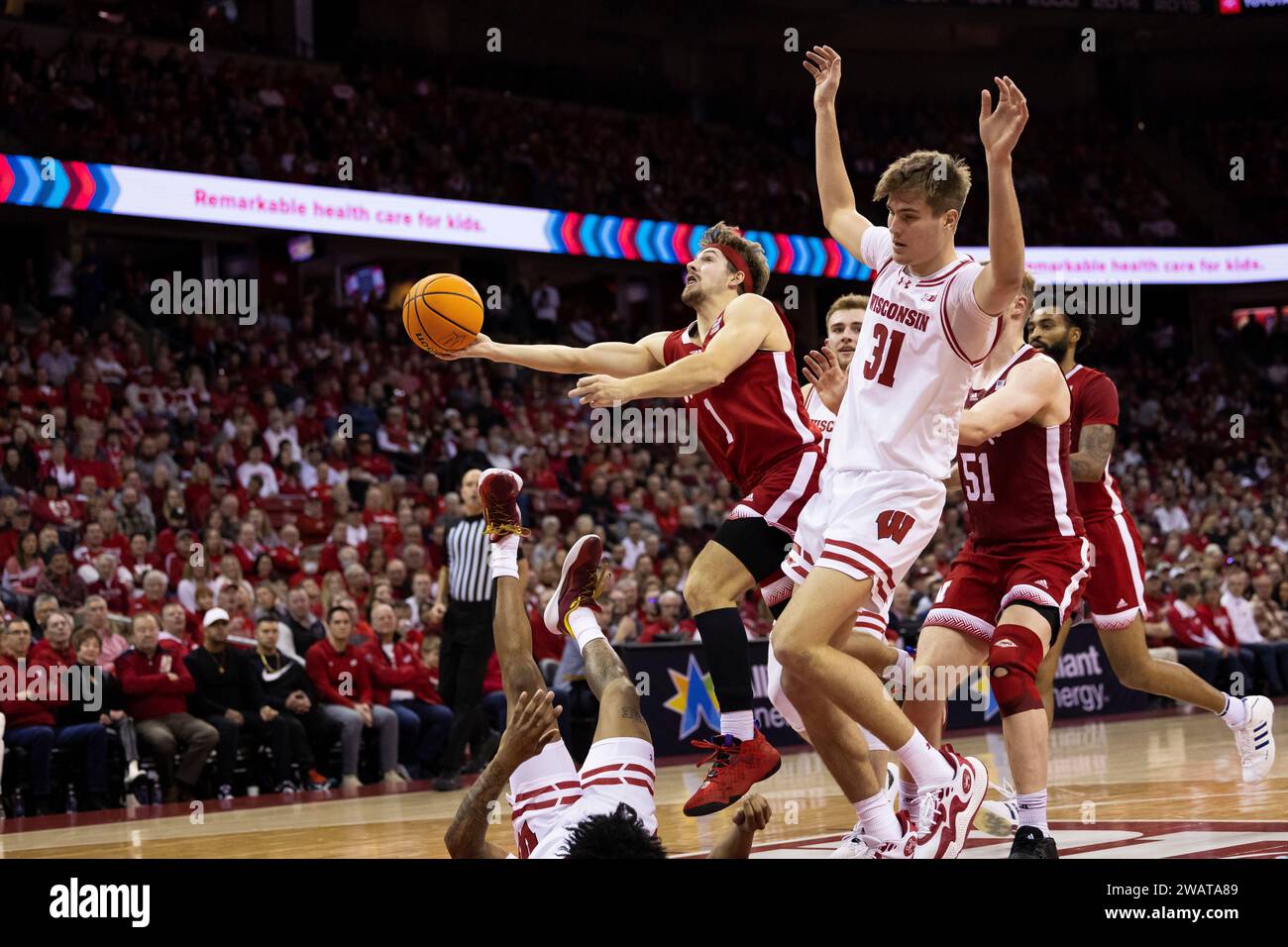 Nebraska guard Sam Hoiberg (1) drives the ball to the basket against ...