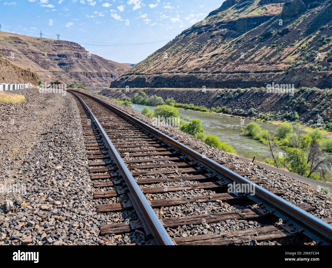Railroad tracks of the Oregon Trunk Subdivision run along the Deschutes ...