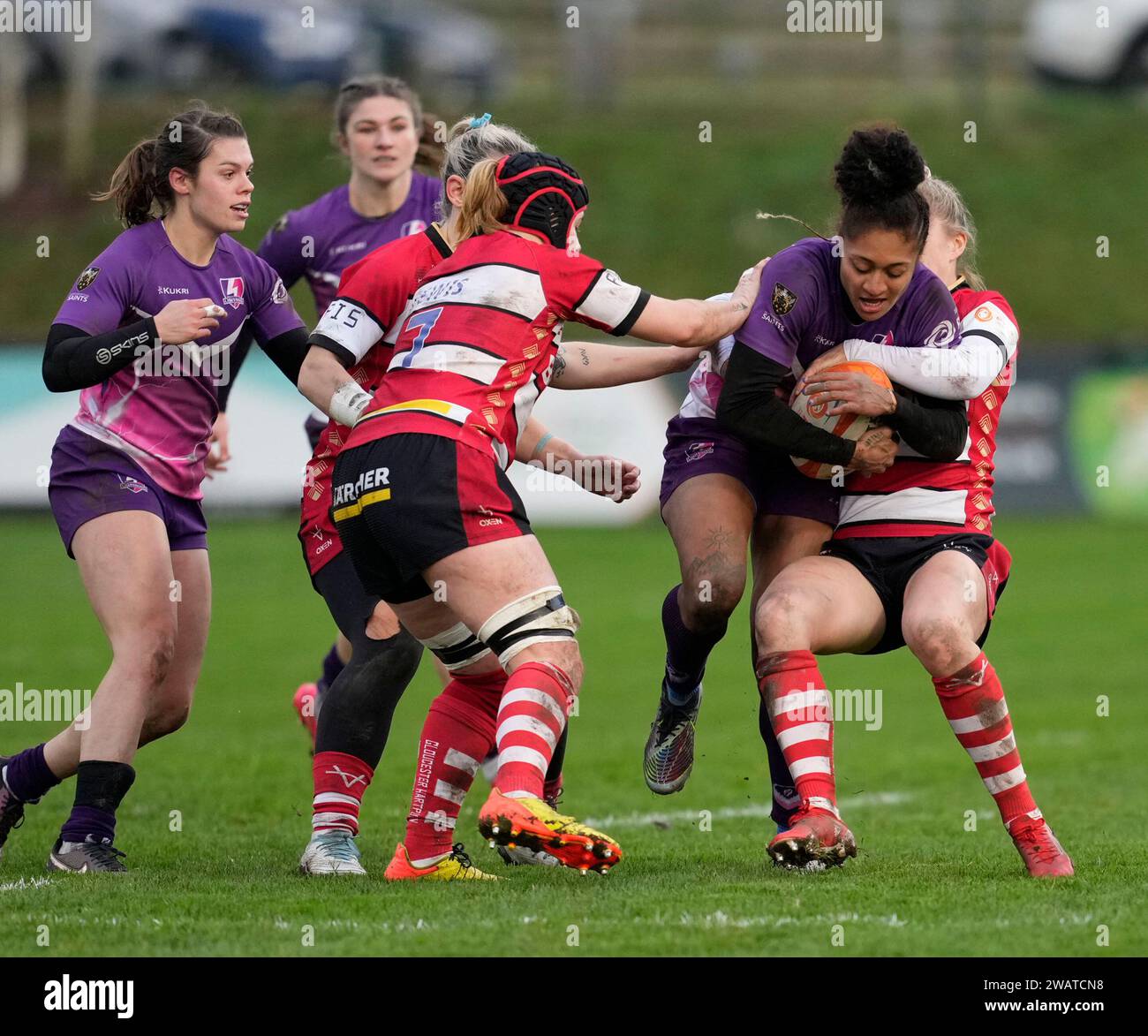 Gloucester,UK, 06 Jan 2024 Bethan Lewis (Gloucester) (L) Bulou ...