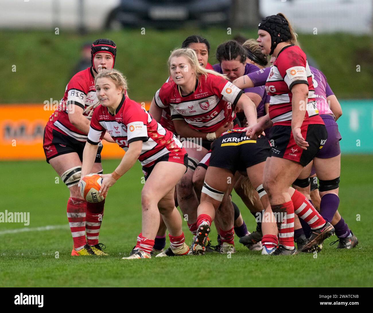 Gloucester,UK, 06 Jan 2024 Neve Jones (Gloucester) passes ball during ...