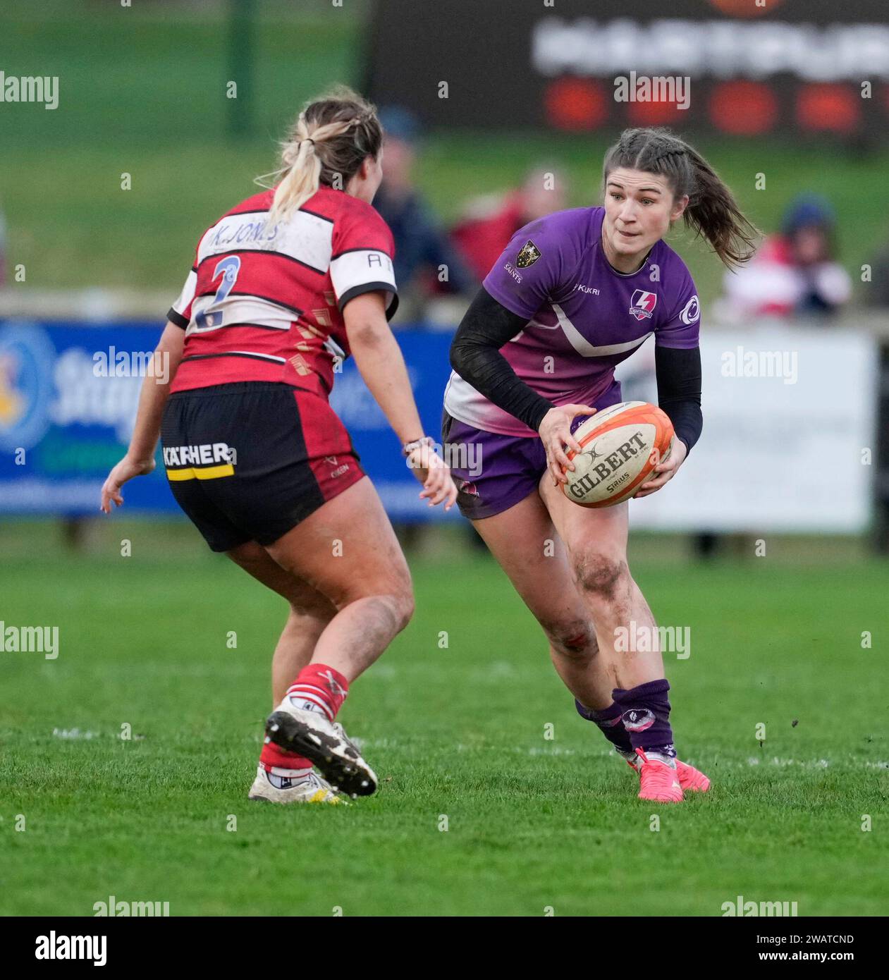 Gloucester,UK, 06 Jan 2024 Kelsey Jones (Gloucester) (L) Helen Nelson ...