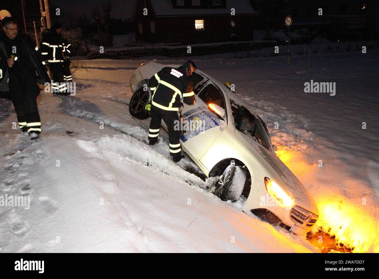 über fahrer hi-res stock photography and images - Alamy