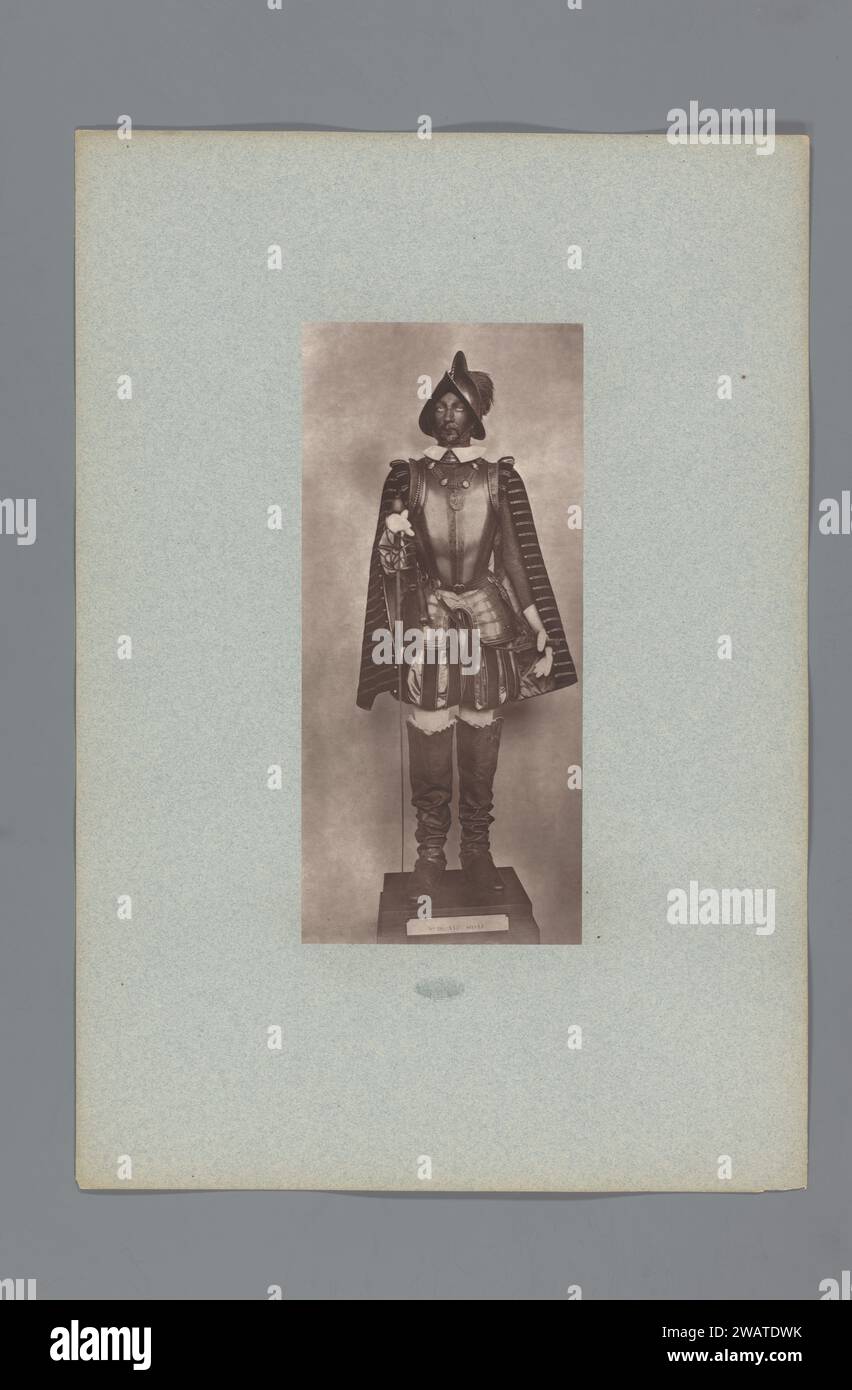 16th-century armor with swords from the army of Karel IX of France ...