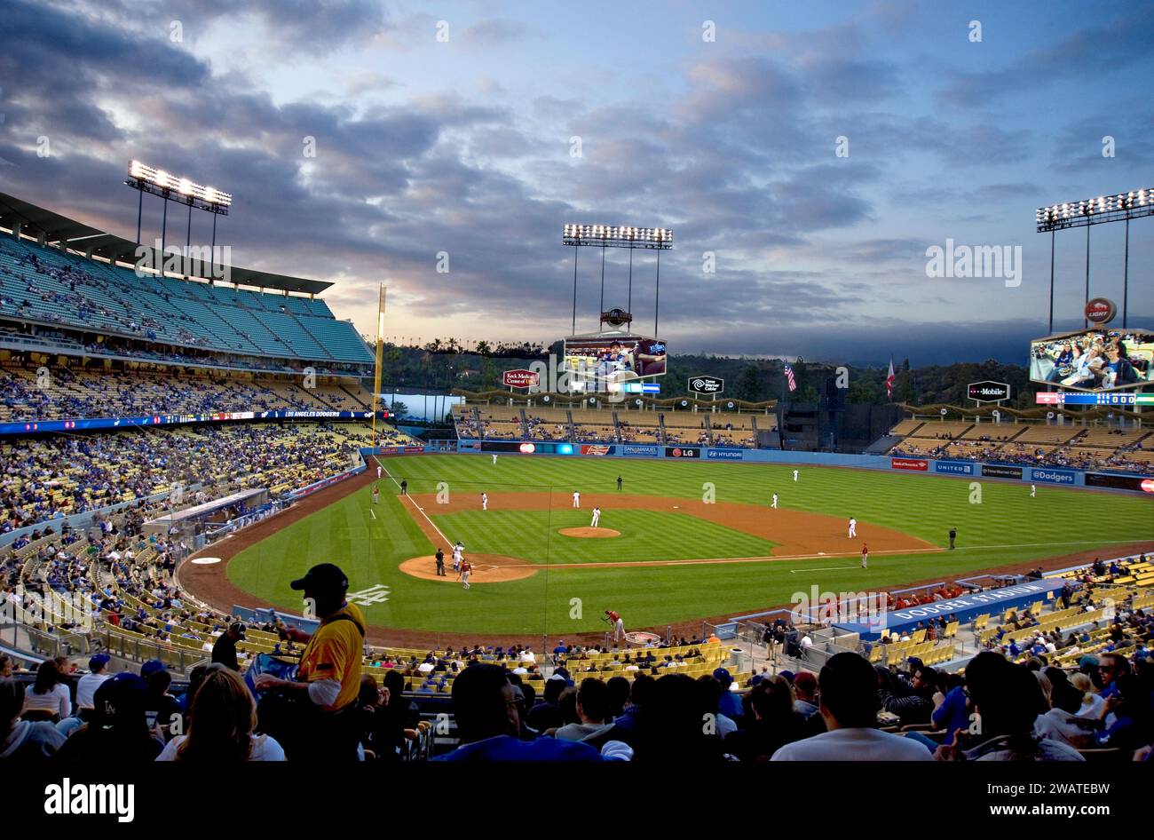 Vendor stadium hi-res stock photography and images - Alamy