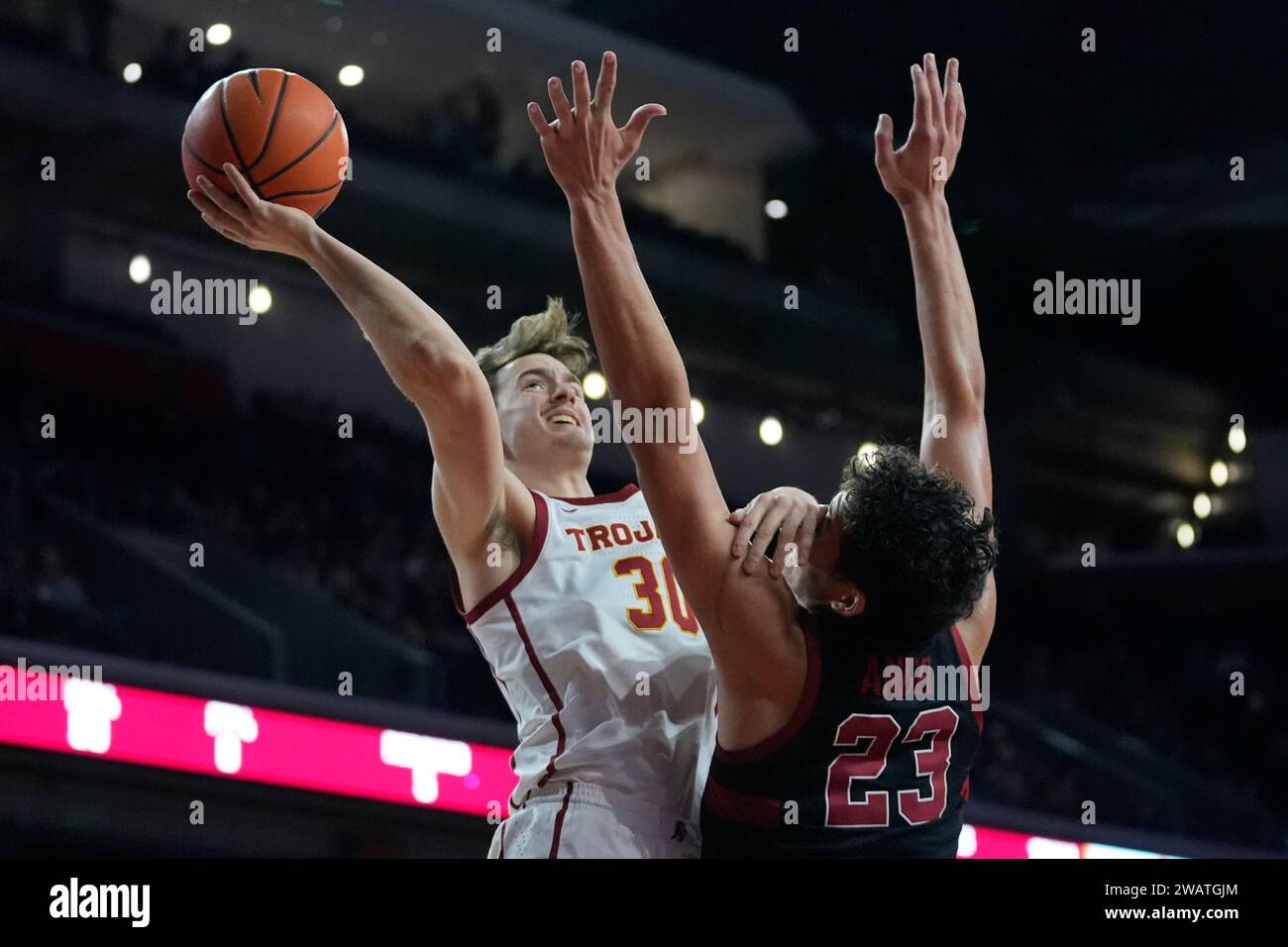 Southern California forward Harrison Hornery (30) shoots against ...