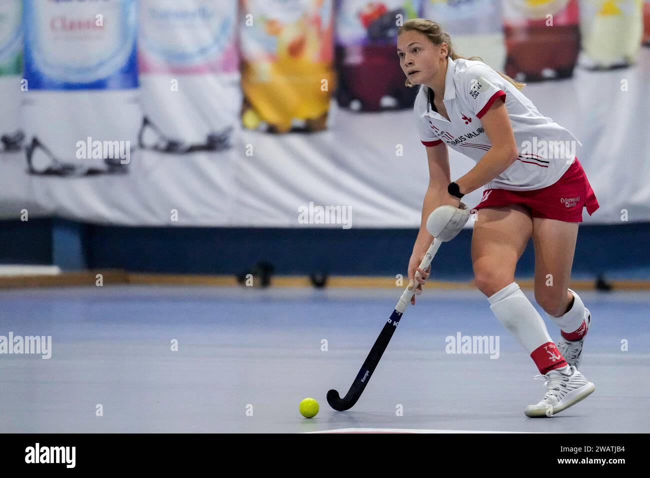 Mannheim, Deutschland. 06th Jan, 2024. Ines Wanner (TSVMH, 11), am Ball ...