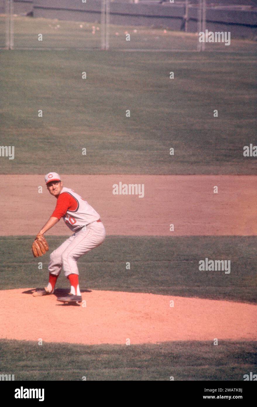 LOS ANGELES, CA - JULY 9: Pitcher Joey Jay #30 of the Cincinnati Reds ...