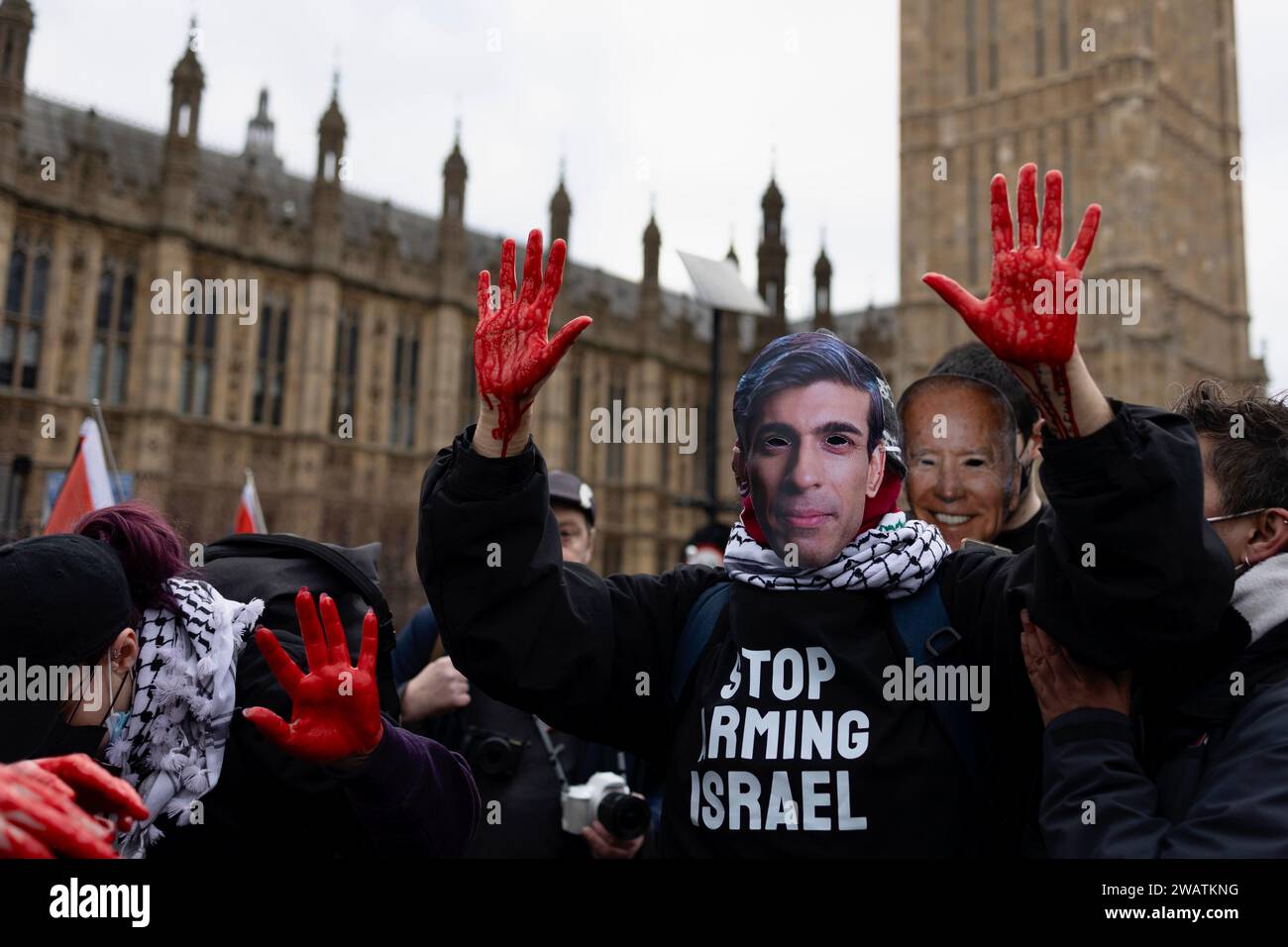 London, UK. 06th Jan, 2024. A protester seen wearing a mask of Rishi ...