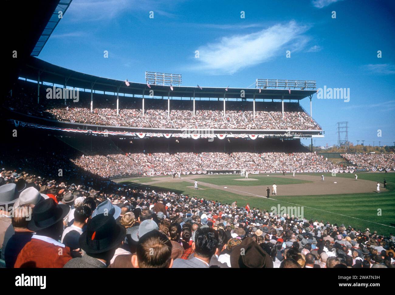 MILWAUKEE, WI - OCTOBER 7: General view of Game 5 of the 1957 World ...