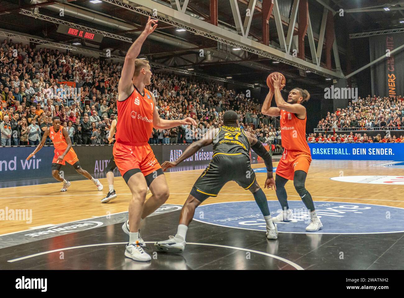 Chemnitz, Deutschland 06. Januar 2024: 1.BBL - 2023/2024 - Niners ...