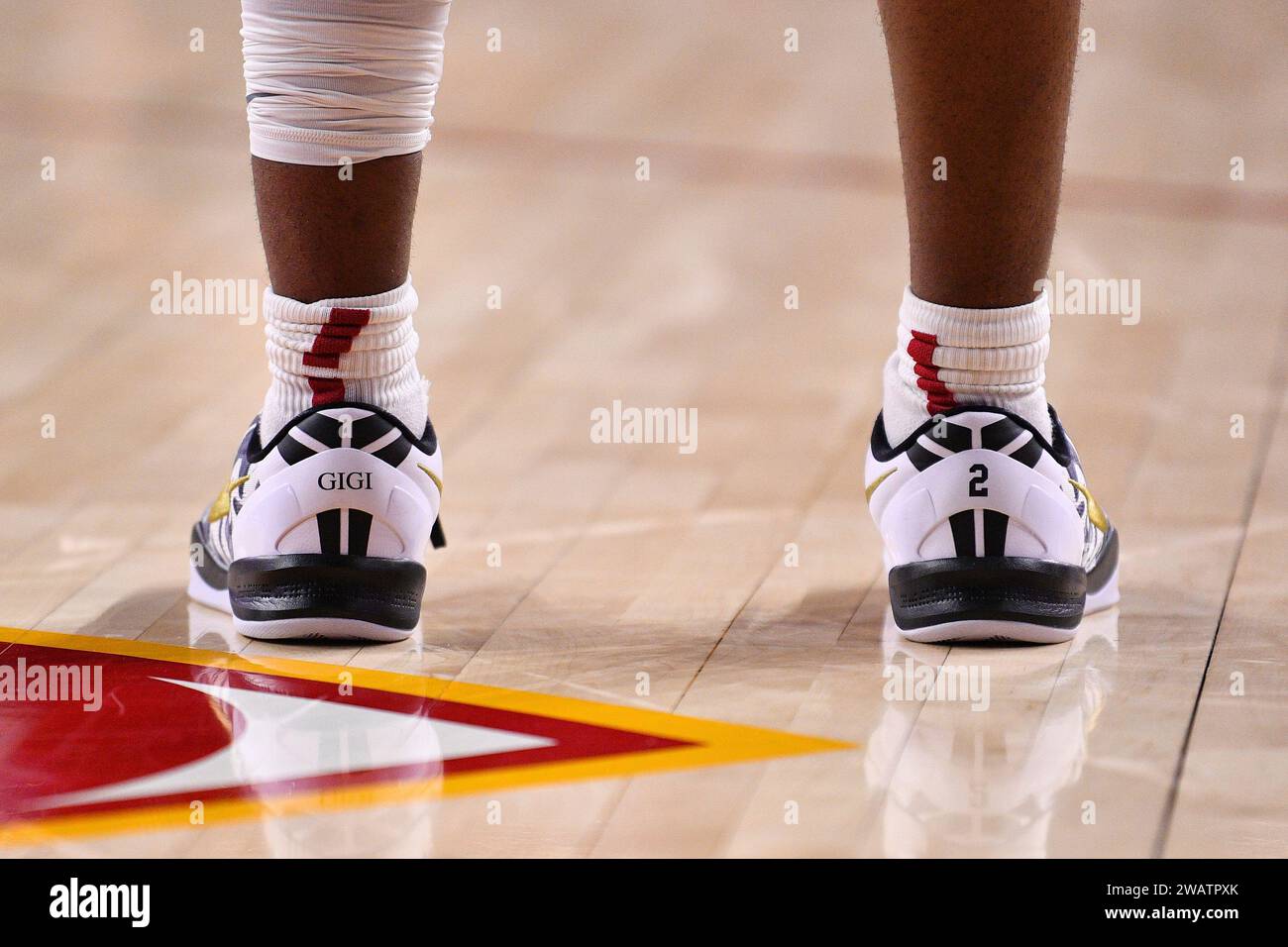 LOS ANGELES, CA - JANUARY 06: USC Trojans guard Isaiah Collier (1) Nike ...