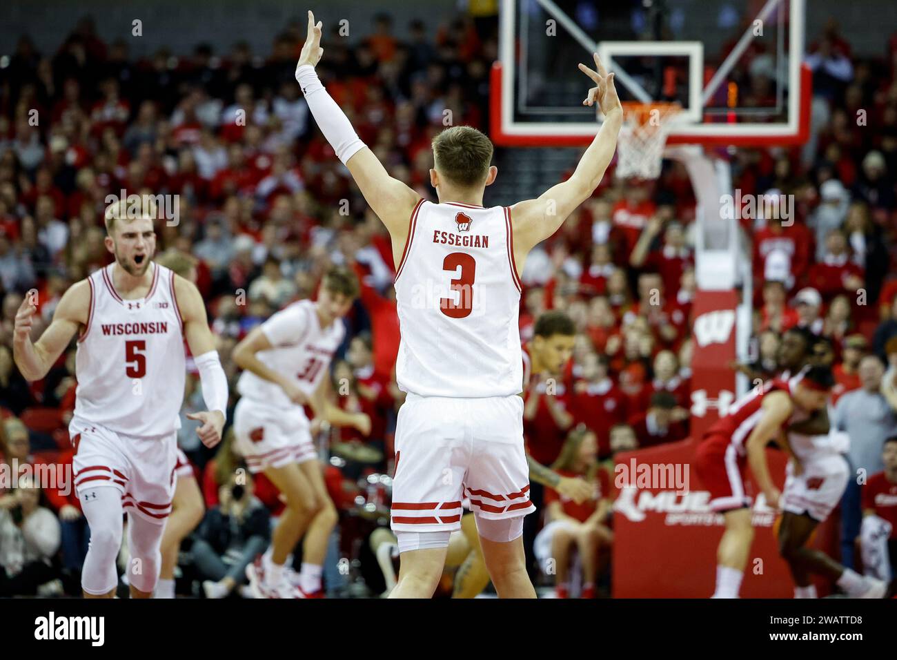 Madison, WI, USA. 6th Jan, 2024. Wisconsin Badgers guard Connor ...