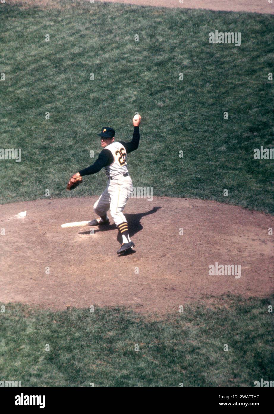 SAN FRANCISCO, CA - MAY 2: Pitcher Roy Face #26 of the Pittsburgh ...