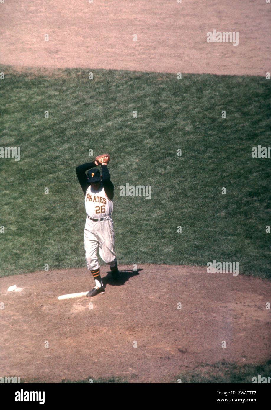 SAN FRANCISCO, CA - MAY 2: Pitcher Roy Face #26 of the Pittsburgh ...
