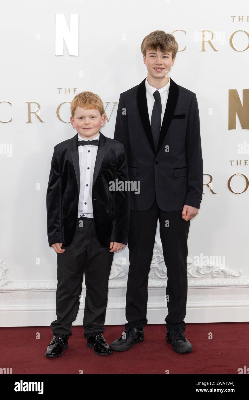 Cast and guests on the red carpet for The Crown' finale celebration ...