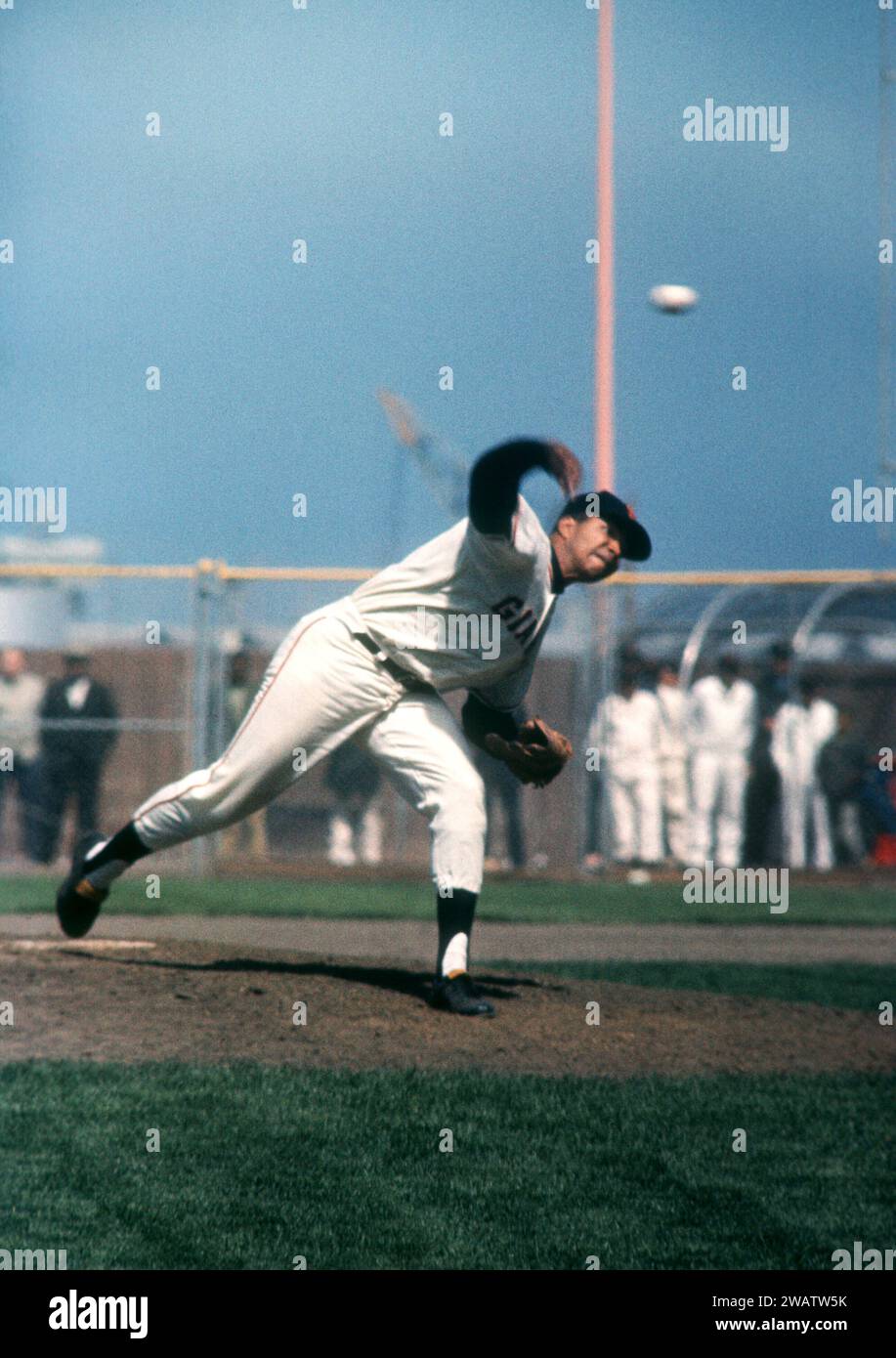 SAN FRANCISCO, CA - MAY 2: Pitcher Juan Marichal #27 of the San ...
