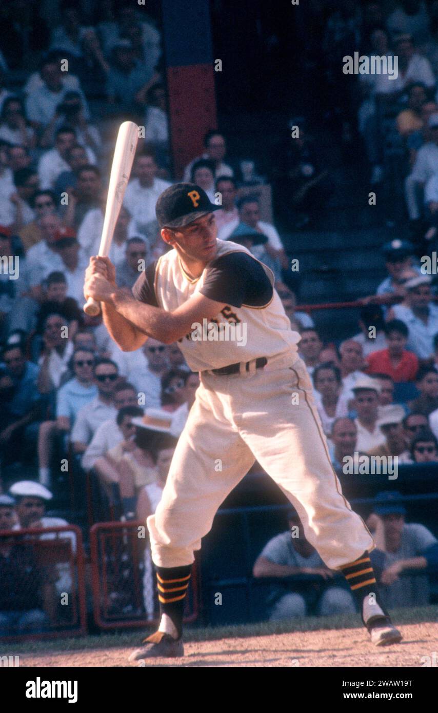 PITTSBURGH, PA - JUNE 26: Dick Groat #24 of the Pittsburgh Pirates bats ...