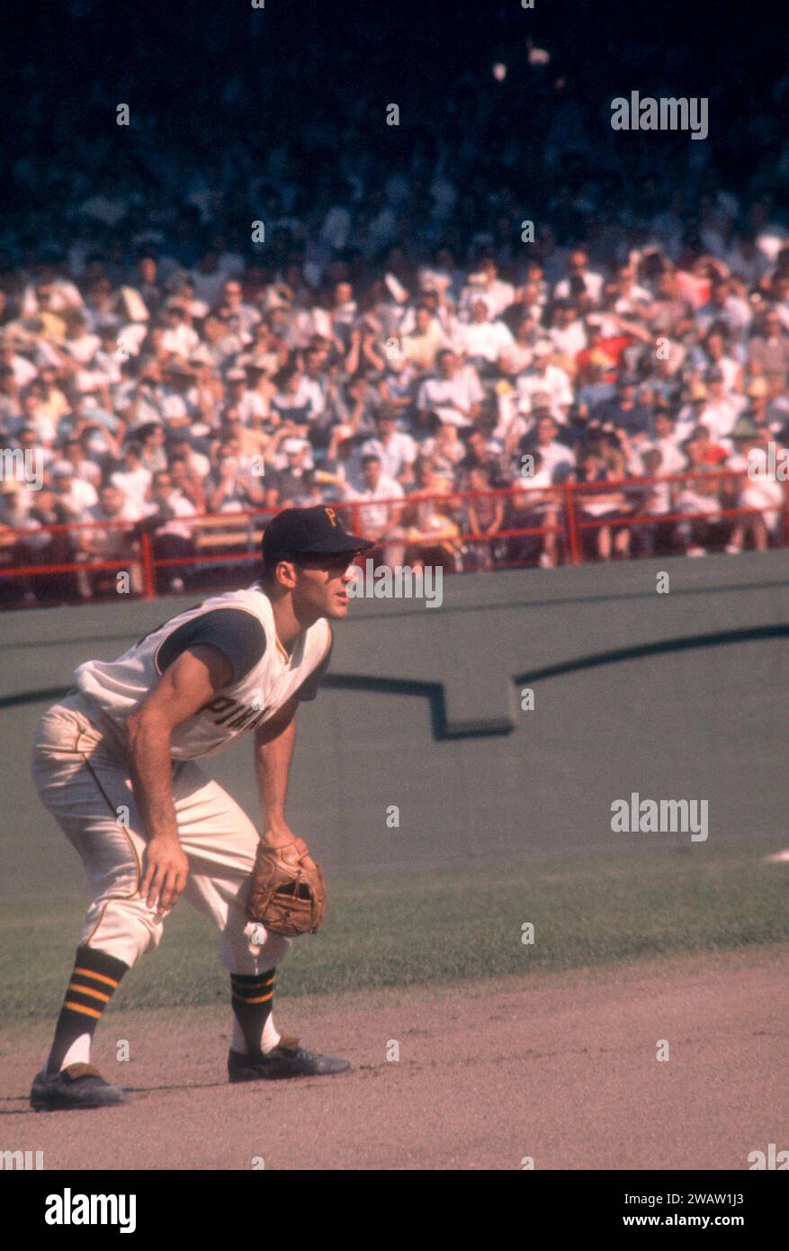 PITTSBURGH, PA - JUNE 26: Shortstop Dick Groat #24 of the Pittsburgh ...