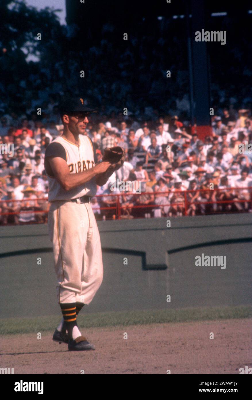 PITTSBURGH, PA - JUNE 26: Shortstop Dick Groat #24 of the Pittsburgh ...
