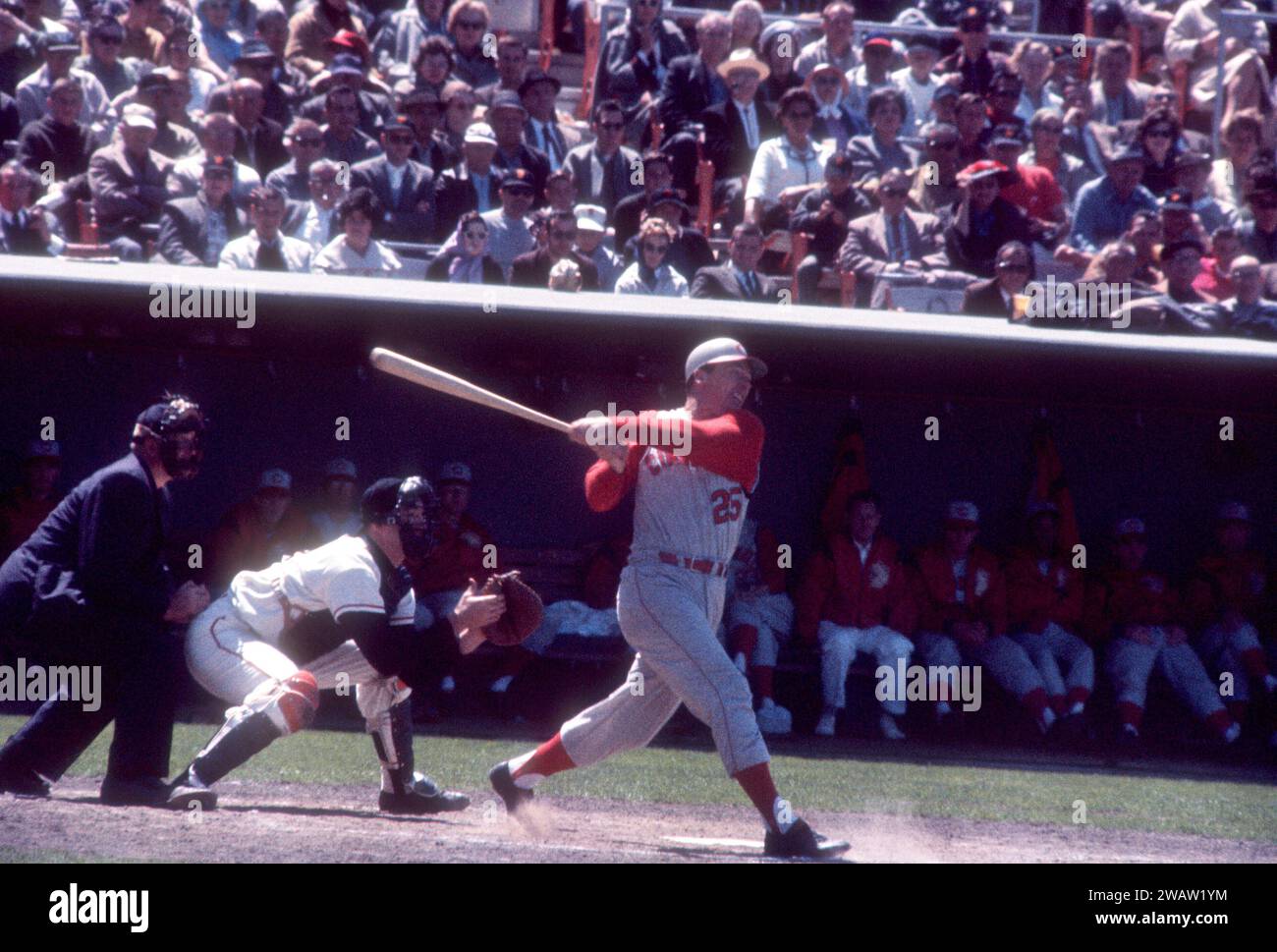 SAN FRANCISCO, CA - MAY 30: Gus Bell #25 of the Cincinnati Reds swings ...