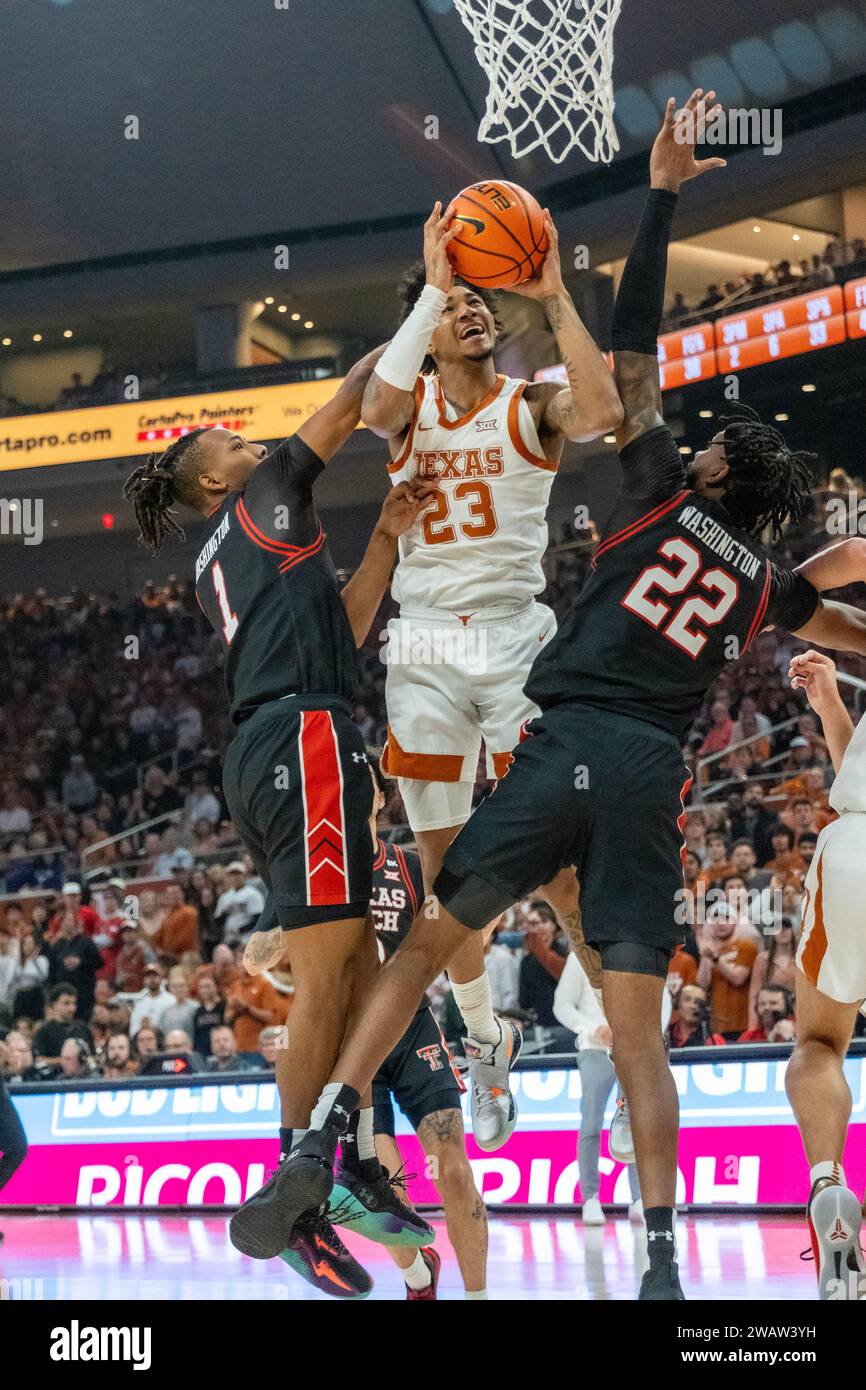 Texas, USA. 6th Jan, 2024. Dillon Mitchell #23 of the Texas Longhorns ...