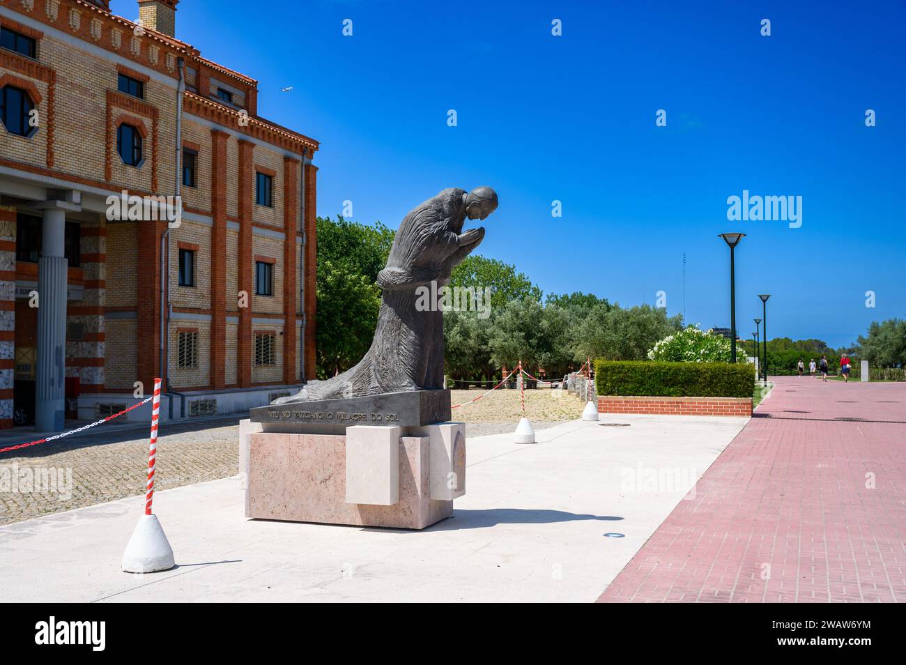 Statue of Pope Pius XII witnessing the Miracle of the Sun in the ...