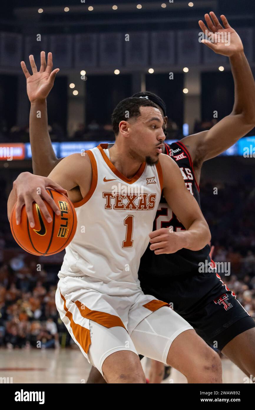 AUSTIN, TX - JANUARY 06: Texas Longhorns forward Dylan Disu (1) is ...