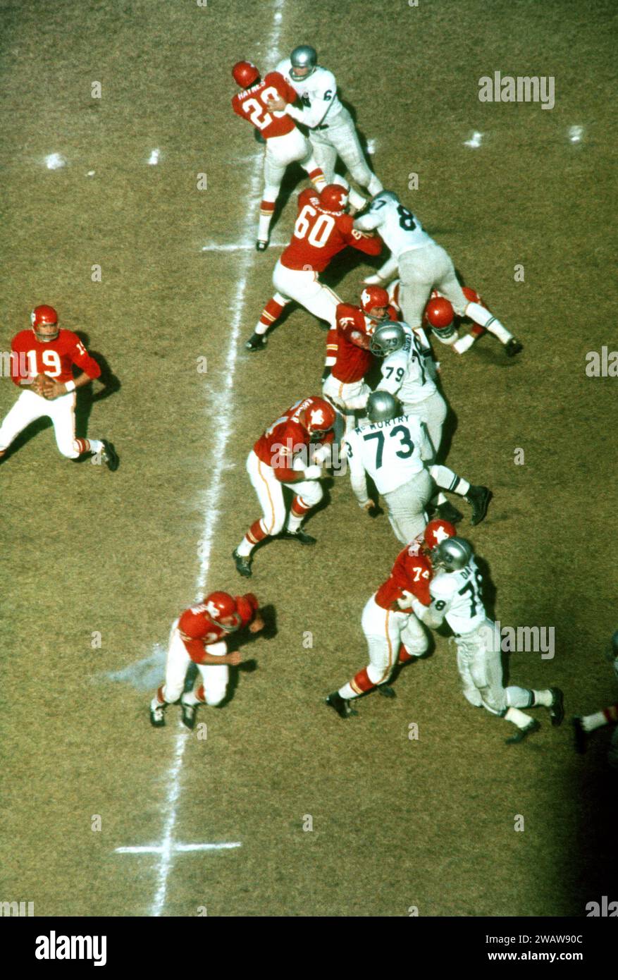 DALLAS, TX - NOVEMBER 12: Quaterback Cotton Davidson #19 of the Dallas ...