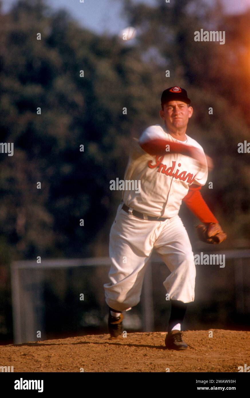 TUCSON, AZ - MARCH, 1957: Pitcher Bob Lemon #21 of the Cleveland ...