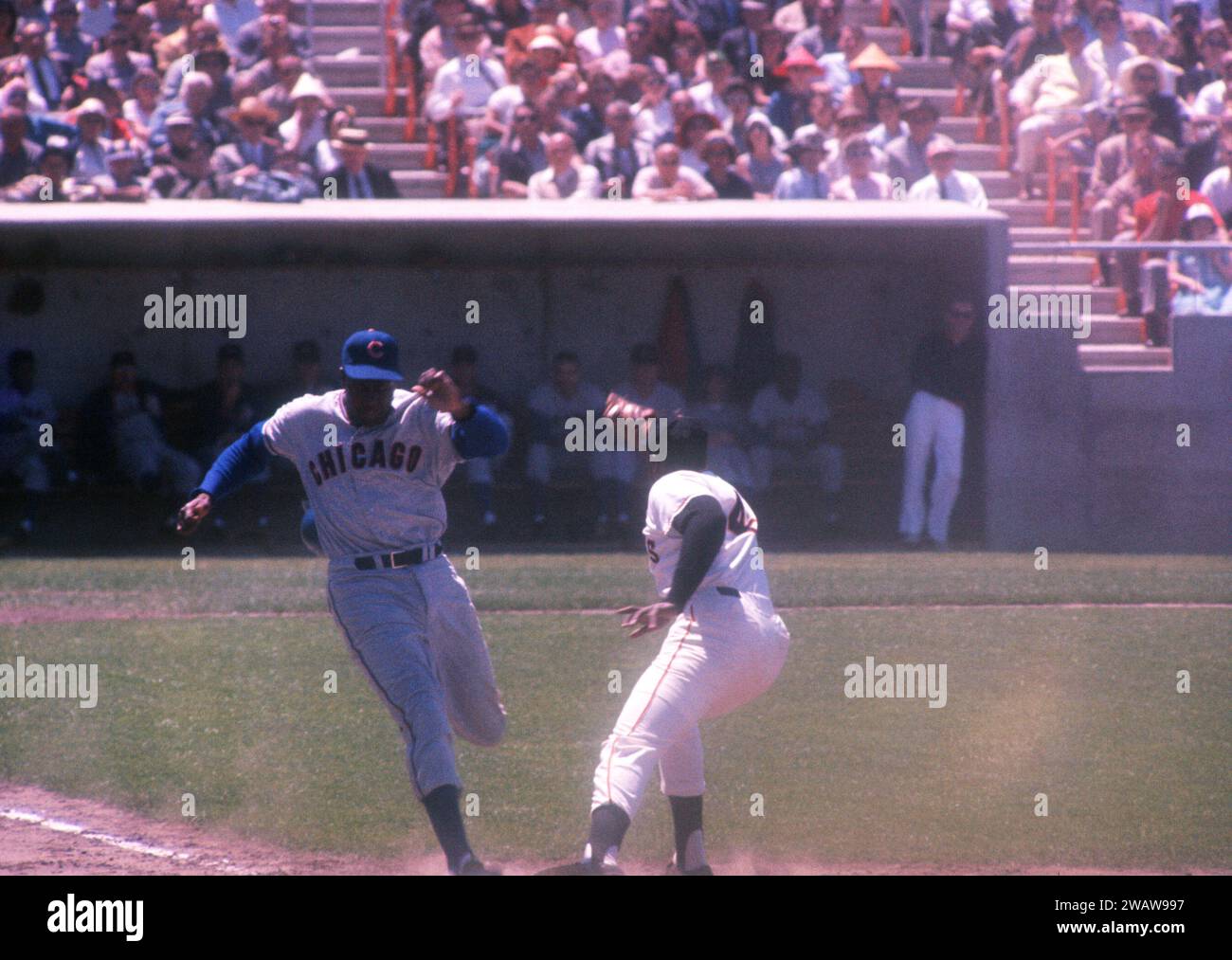 SAN FRANCISCO, CA - MAY 30: Lou Johnson #24 of the Chicago Cubs is out ...