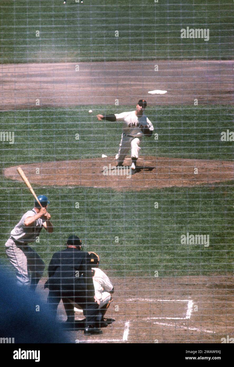 SAN FRANCISCO, CA - JUNE 1: Pitcher Sam Jones #19 of the San Francisco ...