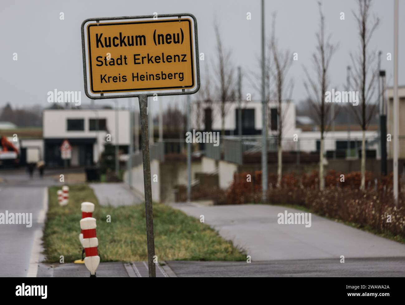 Erkelenz, Germany. 05th Jan, 2024. A place name sign stands at the ...