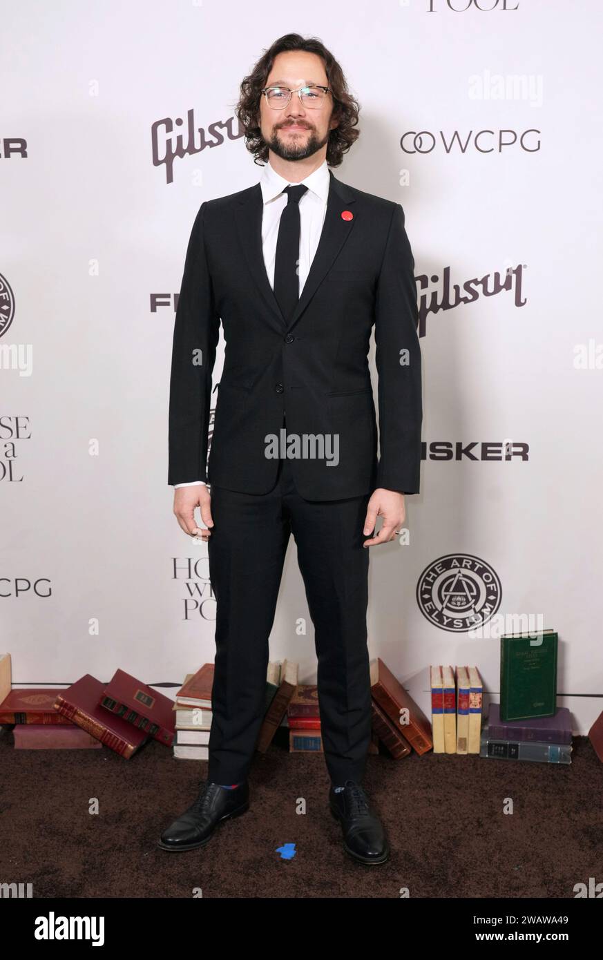 Joseph Gordon-Levitt arrives at the Art of Elysium Heaven Gala on ...