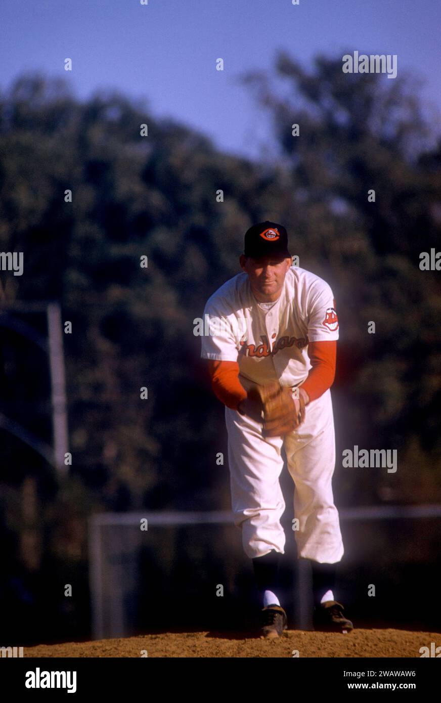 TUCSON, AZ - MARCH, 1957: Pitcher Bob Lemon #21 of the Cleveland ...