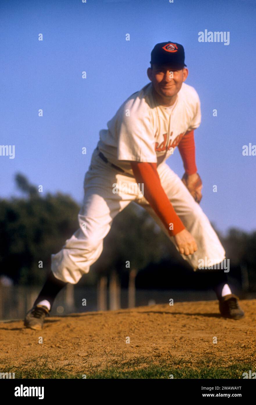 TUCSON, AZ - MARCH, 1957: Pitcher Bob Lemon #21 of the Cleveland ...